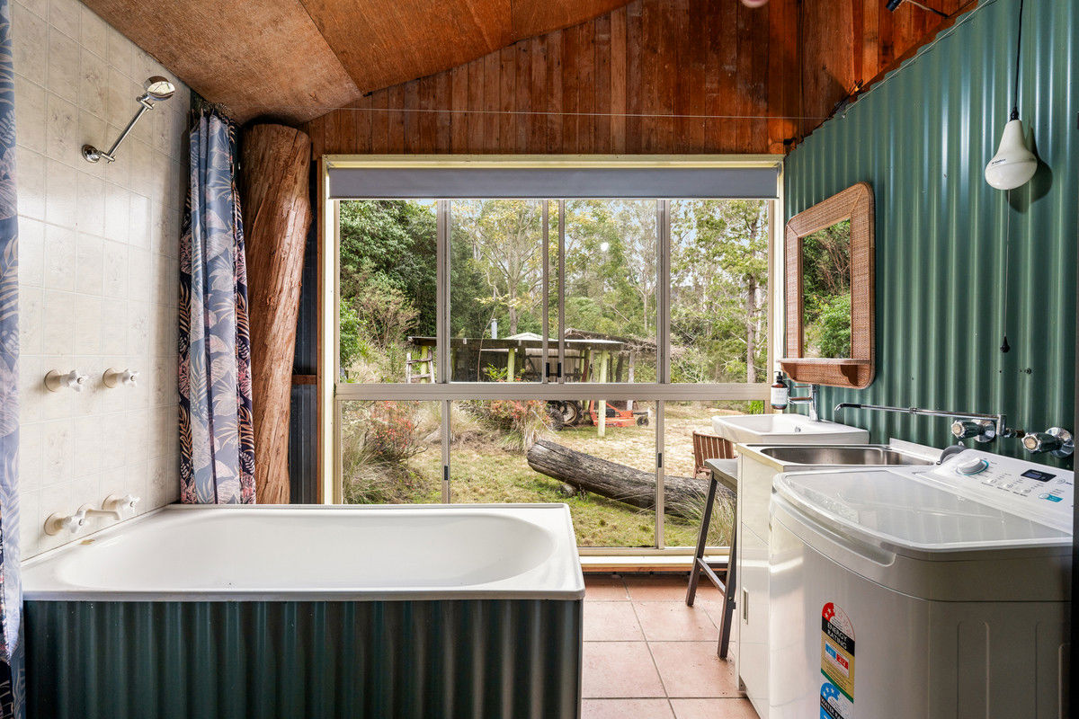 35 Adjinbilly Road The Falls QLD 4373